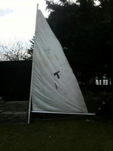 Goed zeil voor een zeilboot met mast en fok 6 bij 3 meter - Advertentie ...