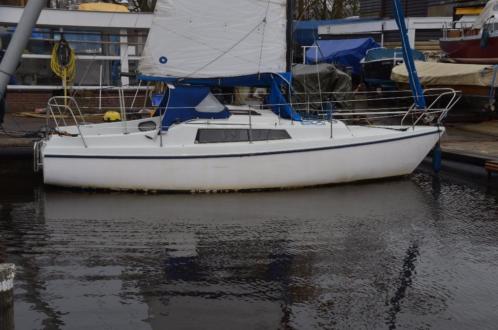 Neptun 22 kajuitzeilboot met hefdak en yamaha 9.9 - Advertentie 688673