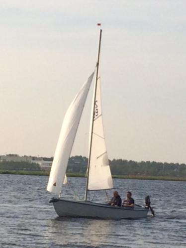 Open zeilboot Flying Arrow Spanker incl. buitenboordmotor - Advertentie ...