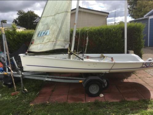 Snelle zeilboot Topper BuZz (white formula) - Advertentie 857348