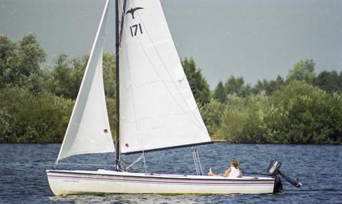 Te koop Open zeilboot Polyvalk met 4pk bb Yamaha - Advertentie 669652